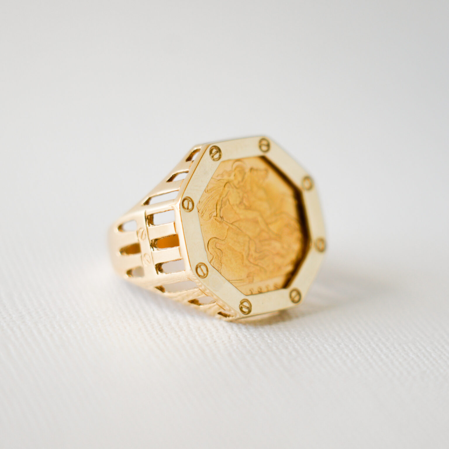22ct+9ct Yellow Gold Coin Ring - Gold & Diamond Exchange